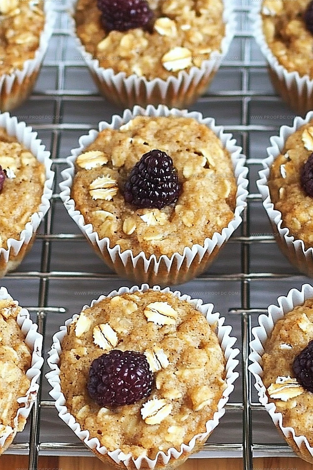 Morning Glory Oatmeal Cupcakes Recipe: Sunrise Sweetness! - Pro of ...